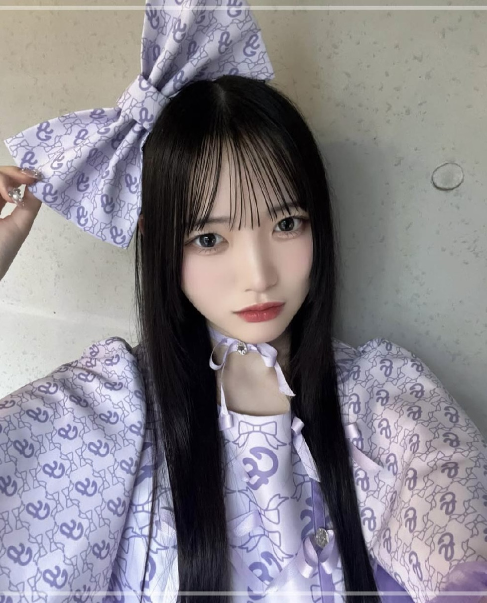 真鍋凪咲の学歴経歴まとめ！頭良くて歌うまなのに自信なし！？